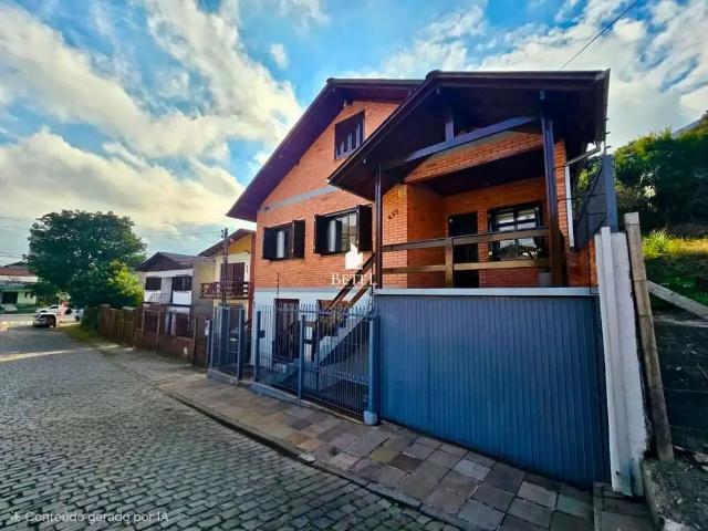 Casa / Sobrado para Venda em Caxias do Sul/RS Sagrada Família 2 Quartos