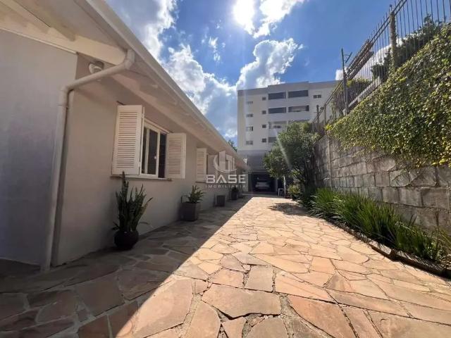 Casa / Sobrado para Venda em Caxias do Sul/RS Sagrada Família 4 Quartos