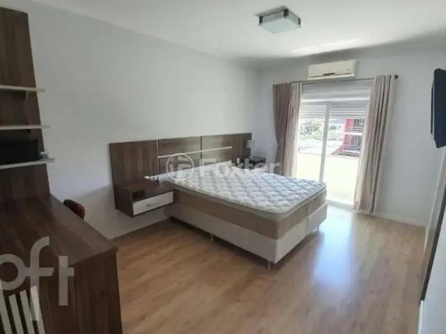 Casa / Sobrado para Venda em Caxias do Sul/RS Santa Catarina 3 Quartos