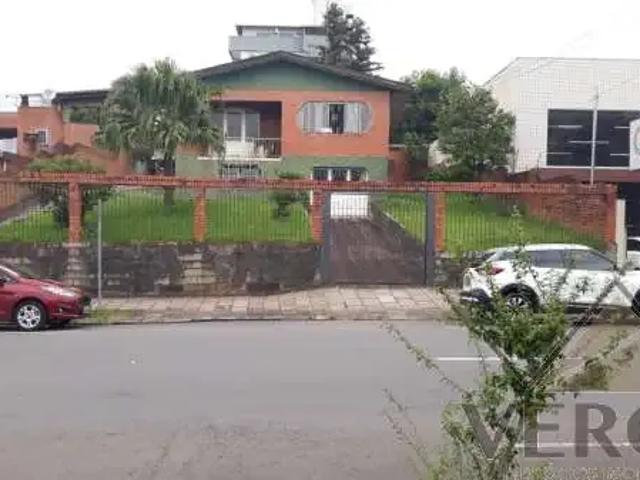 Casa / Sobrado para Venda em Caxias do Sul/RS Santa Catarina 3 Quartos