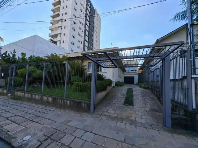 Casa / Sobrado para Venda em Caxias do Sul/RS Santa Catarina 4 Quartos