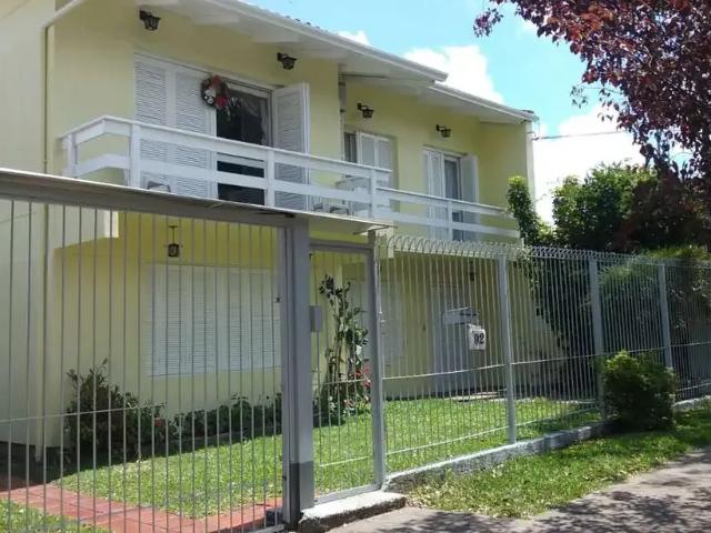 Casa / Sobrado para Venda em Caxias do Sul/RS Santa Catarina 6 Quartos