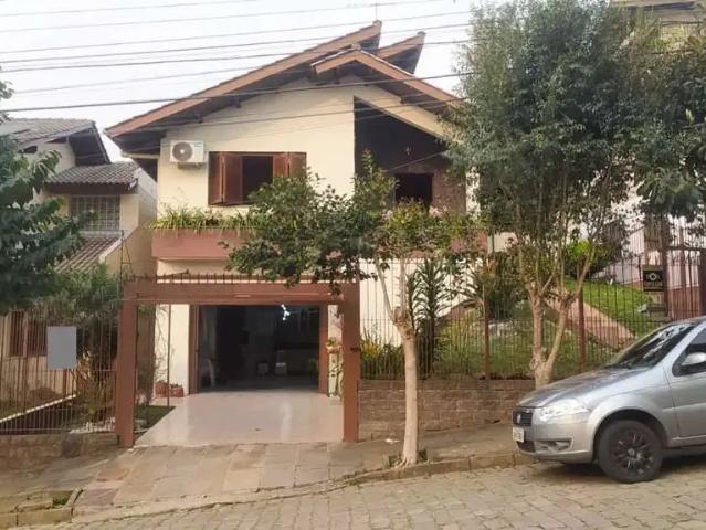 Casa / Sobrado para Venda em Caxias do Sul/RS Santa Lúcia 3 Quartos