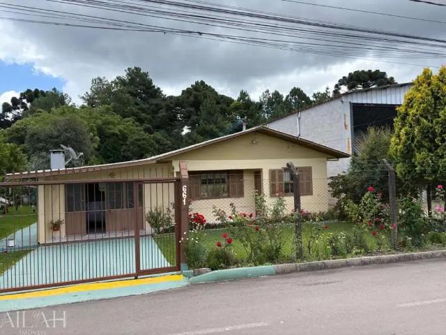 Casa / Sobrado para Venda em Caxias do Sul/RS Santa Lúcia 3 Quartos