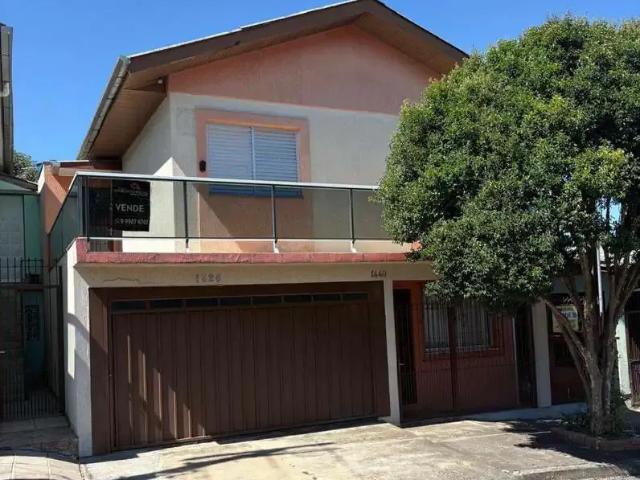 Casa / Sobrado para Venda em Caxias do Sul/RS Santa Lúcia 3 Quartos