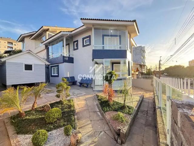 Casa / Sobrado para Venda em Caxias do Sul/RS Santa Lúcia 3 Quartos