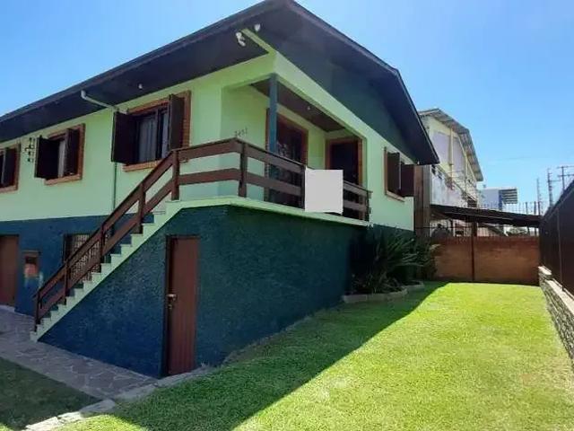 Casa / Sobrado para Venda em Caxias do Sul/RS Santa Lúcia 3 Quartos