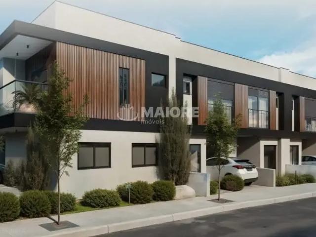 Casa / Sobrado para Venda em Caxias do Sul/RS Santa Lúcia 2 Quartos