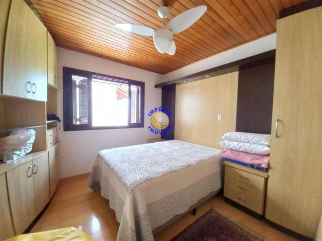 Casa / Sobrado para Venda em Caxias do Sul/RS Santa Lúcia do Piaí 3 Quartos