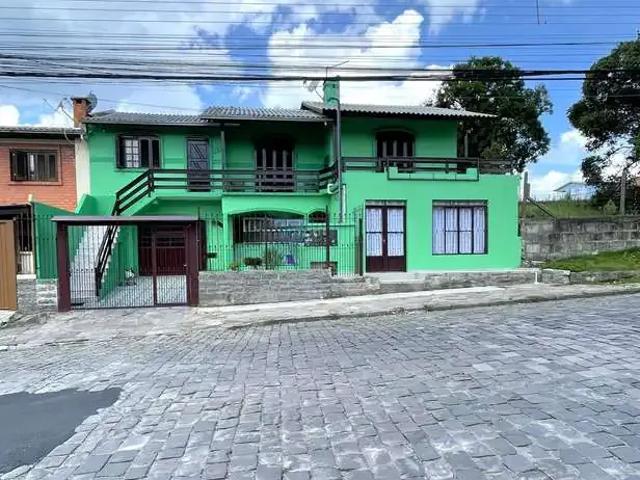 Casa / Sobrado para Venda em Caxias do Sul/RS Serrano 5 Quartos