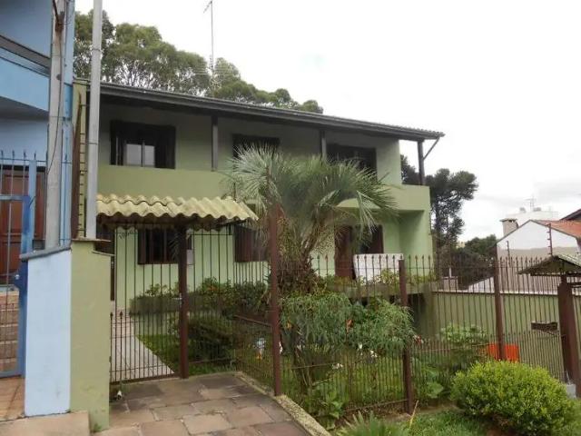 Casa / Sobrado para Venda em Caxias do Sul/RS Panazzolo 6 Quartos