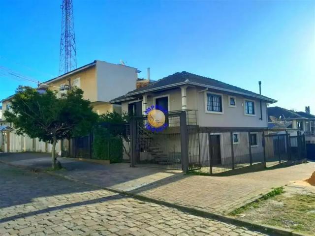Casa / Sobrado para Venda em Caxias do Sul/RS Parque Oasis 4 Quartos