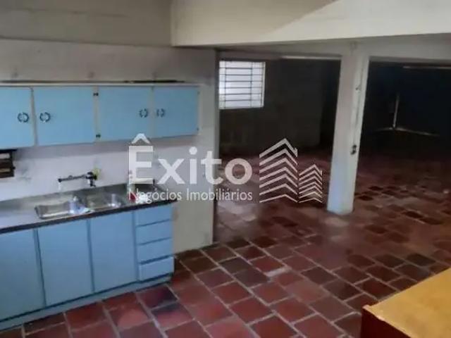 Casa / Sobrado para Venda em Caxias do Sul/RS Petrópolis 4 Quartos