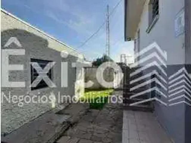 Casa / Sobrado para Venda em Caxias do Sul/RS Petrópolis 3 Quartos