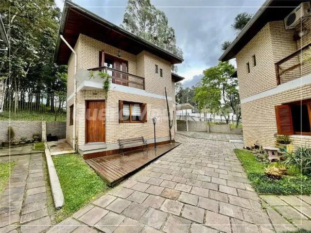 Casa / Sobrado para Venda em Caxias do Sul/RS Petrópolis 3 Quartos