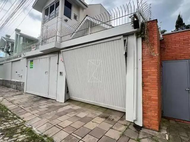 Casa / Sobrado para Venda em Caxias do Sul/RS Petrópolis 3 Quartos
