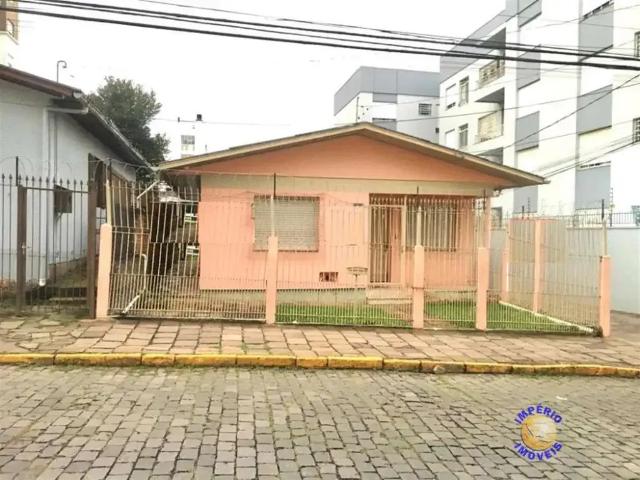Casa / Sobrado para Venda em Caxias do Sul/RS Pio X 3 Quartos