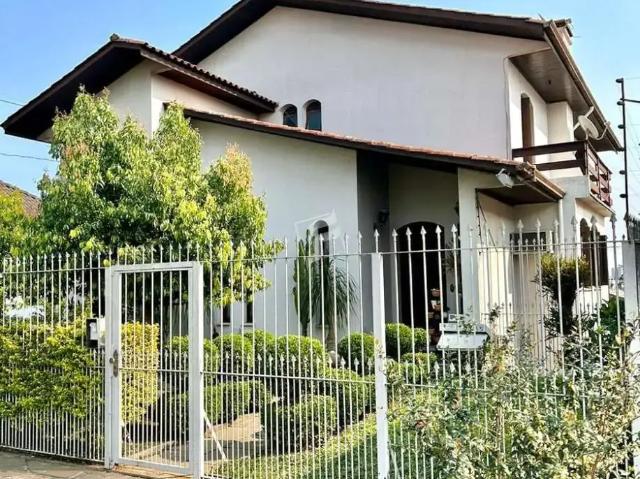 Casa / Sobrado para Venda em Caxias do Sul/RS Rio Branco 4 Quartos