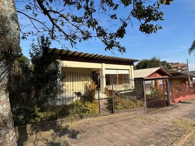 Casa / Sobrado para Venda em Caxias do Sul/RS Rio Branco 4 Quartos