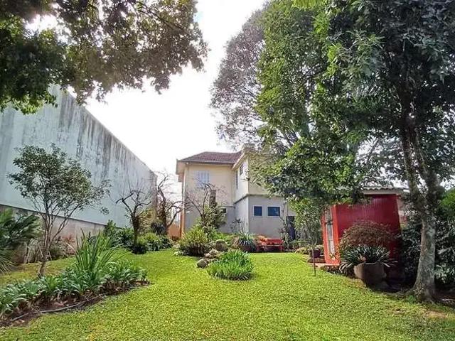 Casa / Sobrado para Venda em Caxias do Sul/RS Rio Branco 5 Quartos