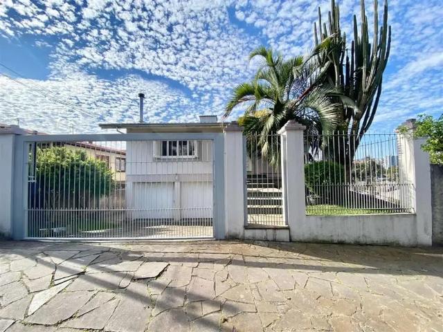 Casa / Sobrado para Venda em Caxias do Sul/RS Universitário 5 Quartos