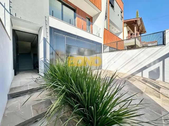 Casa / Sobrado para Venda em Caxias do Sul/RS Vinhedos 3 Quartos