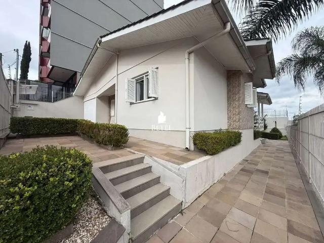 Casa / Sobrado para Venda em Caxias do Sul/RS Colina Sorriso 3 Quartos