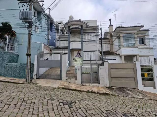 Casa / Sobrado para Venda em Caxias do Sul/RS Vinhedos 3 Quartos