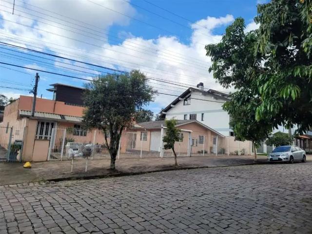 Casa / Sobrado para Venda em Caxias do Sul/RS Vinhedos 2 Quartos