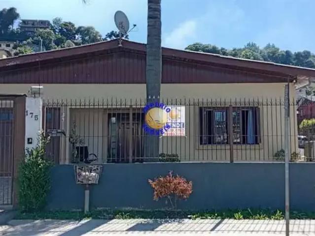 Casa / Sobrado para Venda em Caxias do Sul/RS Zorzi 3 Quartos