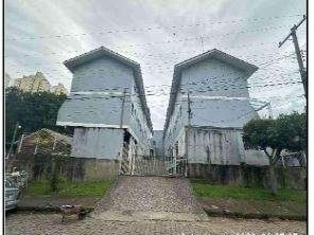 Casa / Sobrado para Venda em Caxias do Sul/RS Zorzi 2 Quartos