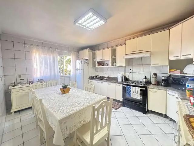 Casa / Sobrado para Venda em Chapecó/SC Jardim Itália 3 Quartos