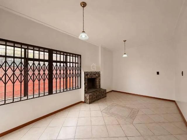 Casa / Sobrado para Venda em Chapecó/SC Maria Goretti 4 Quartos