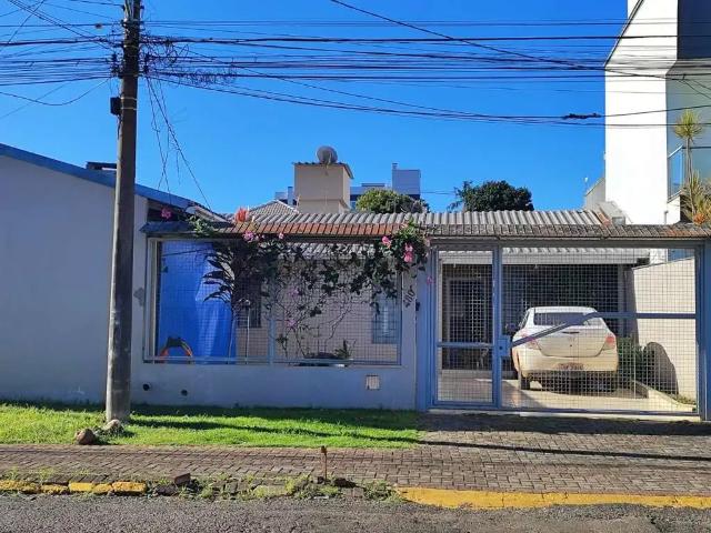 Casa / Sobrado para Venda em Chapecó/SC Maria Goretti 3 Quartos