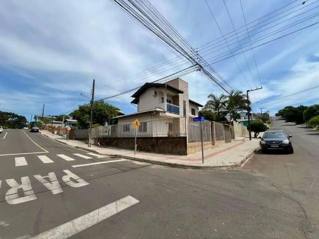 Casa / Sobrado para Venda em Chapecó/SC Santo Antônio 3 Quartos