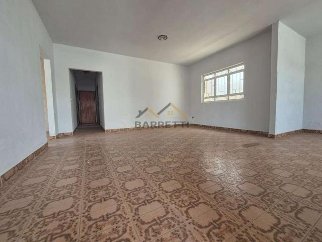 Casa / Sobrado para Venda em Charqueada/SP Centro 3 Quartos