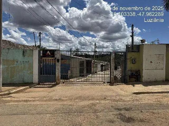 Casa / Sobrado para Venda em Cidade Ocidental/GO Chácaras Saia Velha 2 Quartos