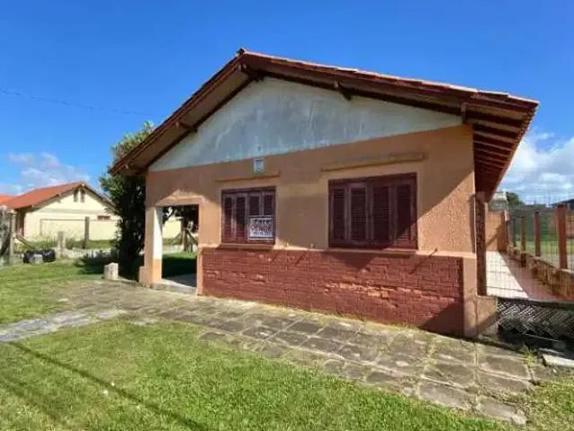Casa / Sobrado para Venda em Cidreira/RS Nazaré 4 Quartos