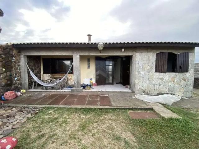 Casa / Sobrado para Venda em Cidreira/RS Nazaré 5 Quartos