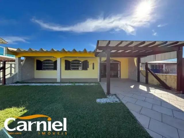 Casa / Sobrado para Venda em Cidreira/RS Nazaré 2 Quartos