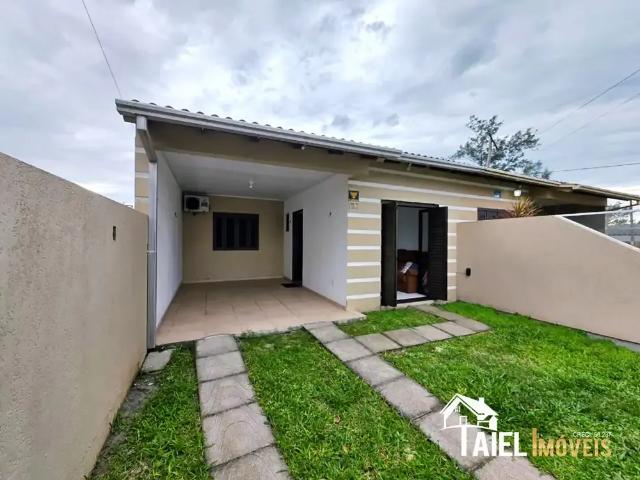 Casa / Sobrado para Venda em Cidreira/RS Nazaré 2 Quartos