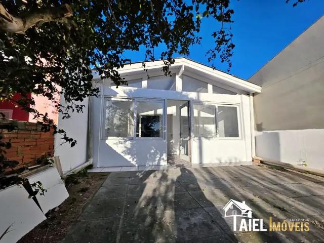 Casa / Sobrado para Venda em Cidreira/RS Nazaré 2 Quartos