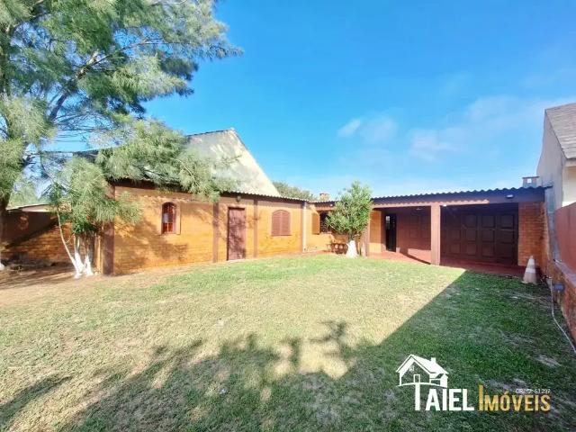 Casa / Sobrado para Venda em Cidreira/RS Nazaré 3 Quartos