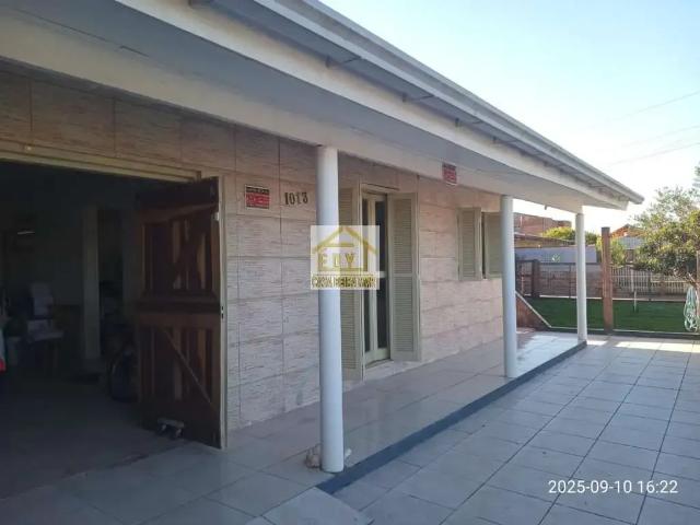 Casa / Sobrado para Venda em Cidreira/RS Nazaré 3 Quartos