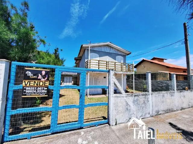 Casa / Sobrado para Venda em Cidreira/RS Nazaré 3 Quartos