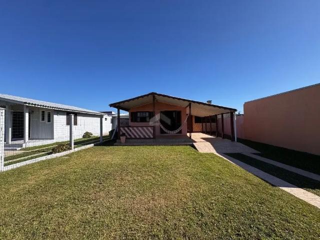 Casa / Sobrado para Venda em Cidreira/RS Nazaré 3 Quartos