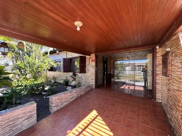 Casa / Sobrado para Venda em Cidreira/RS Nazaré 3 Quartos