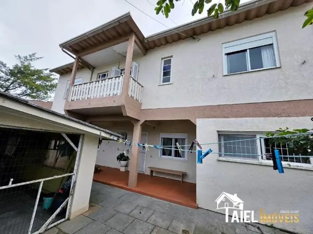 Casa / Sobrado para Venda em Cidreira/RS Centro