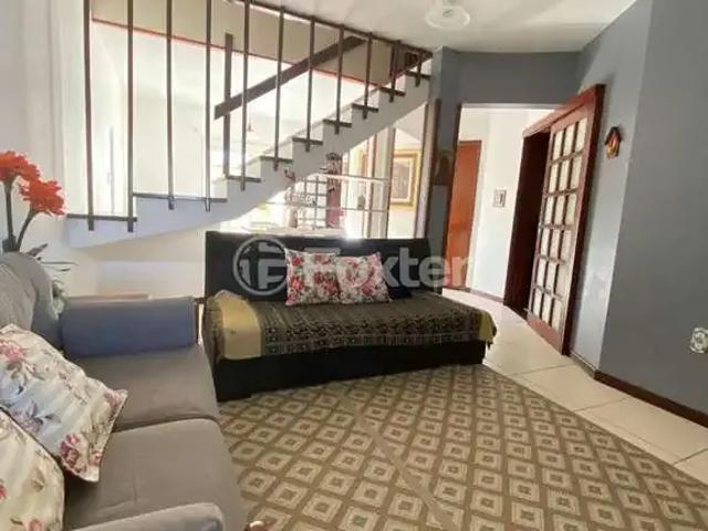 Casa / Sobrado para Venda em Cidreira/RS Centro 4 Quartos
