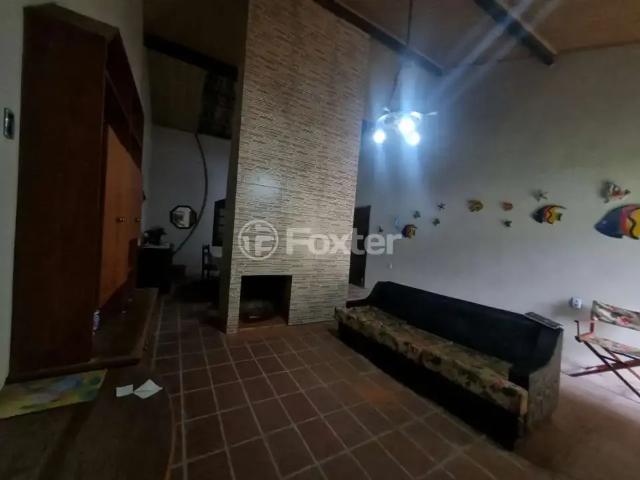 Casa / Sobrado para Venda em Cidreira/RS Centro 4 Quartos